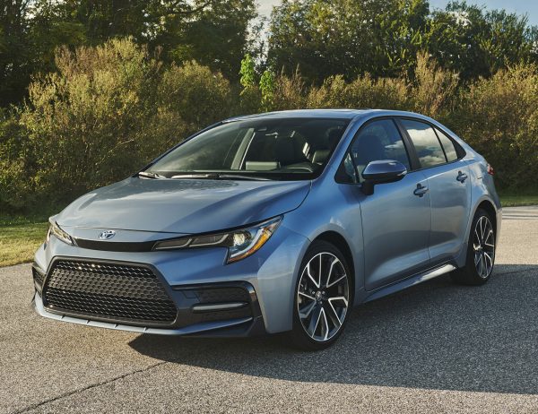 Novo Corolla fica mais esportivo e ganha motor híbrido do Prius - Auto+ TV