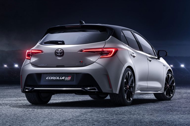 Toyota vai exibir Corolla esportivo e perua aventureira em Genebra ...