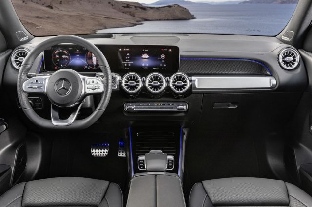 Irmão maior do GLA, Mercedes-Benz GLB pode levar até 7 - Auto+ TV