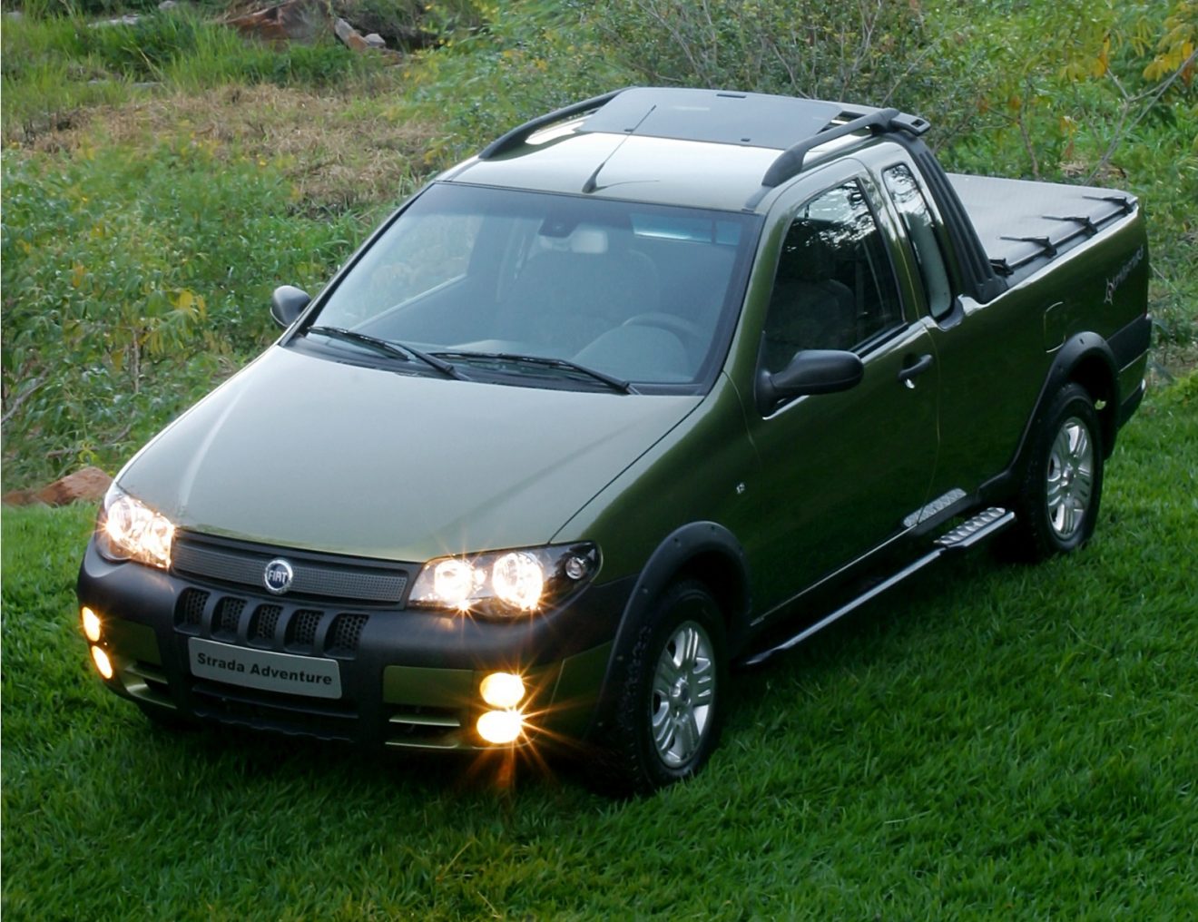 21 anos de Strada: a história da picape da Fiat - Automais