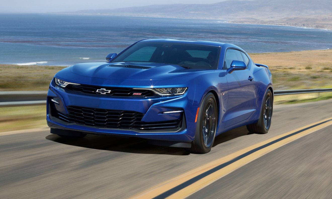 Chevrolet Camaro chega com nova frente por até R$ 422.900 - Auto+ TV