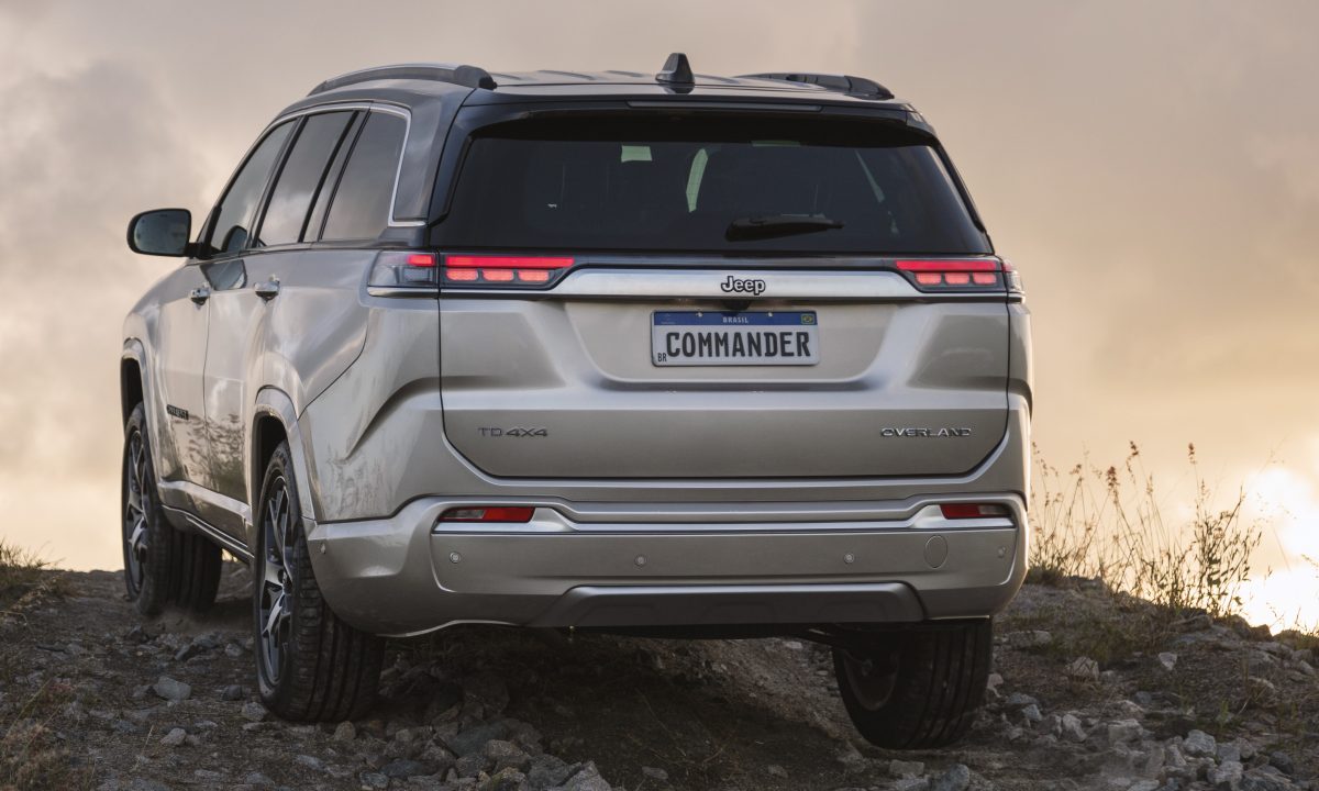 Jeep Commander chega ao Brasil com sete lugares por R$ 199.990