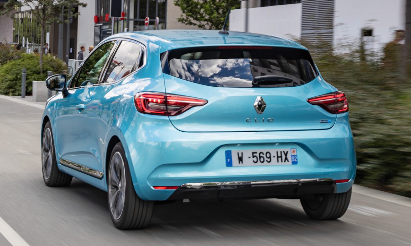 Flagra: novo Renault Clio 2022 é visto em testes no Brasil - Automais