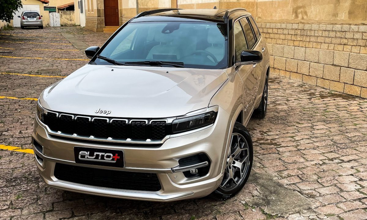 Jeep Commander flex: é mais e menos que o irmão Compass | Avaliação