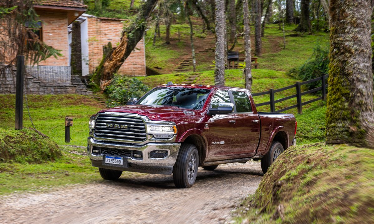 Em promoção, RAM 3500 custa menos que a 1500 Rebel