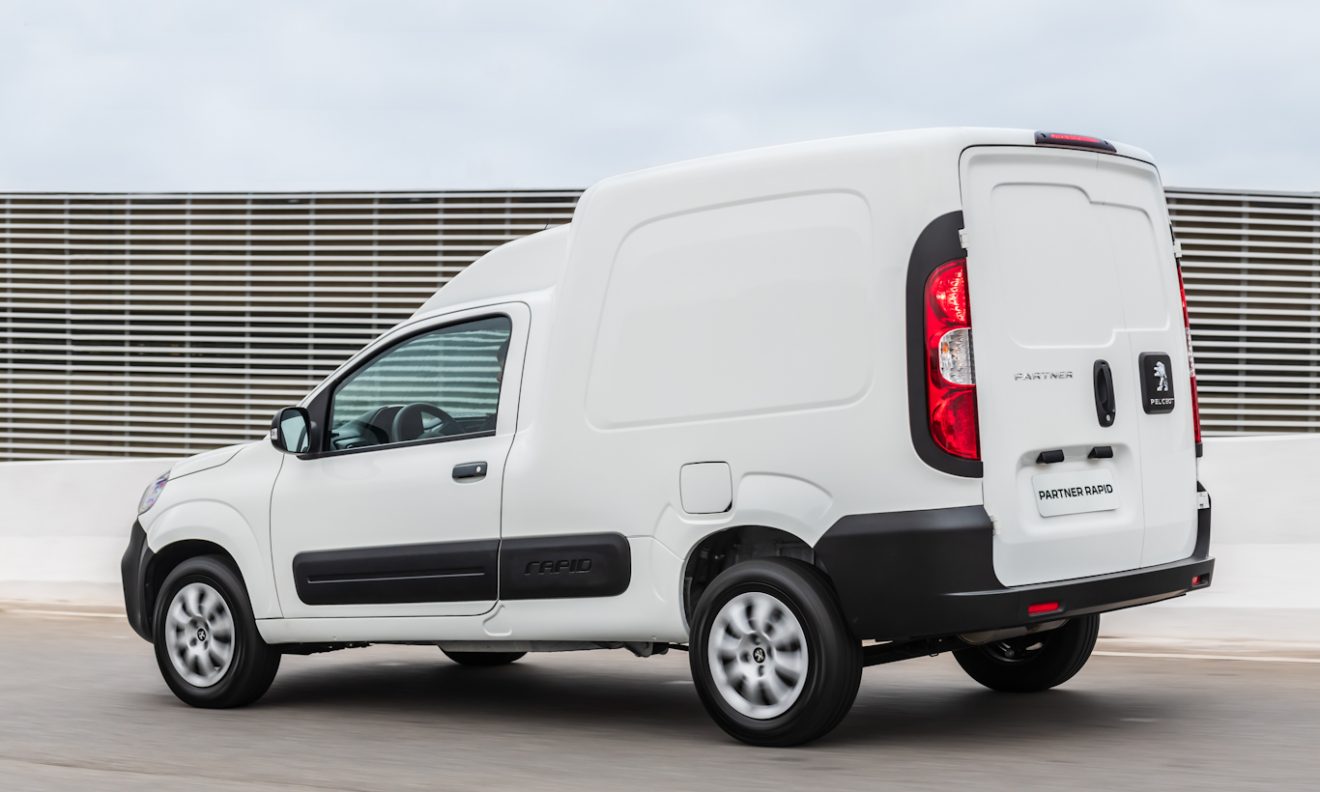 Peugeot Partner Rapid estreia mais barata em tudo que a Fiorino