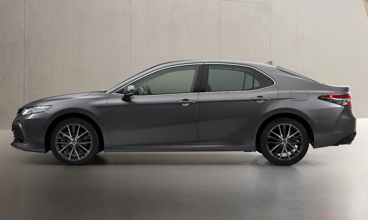 Exclusivo: Toyota Camry volta ao Brasil por R$ 331.790 - Auto+ TV
