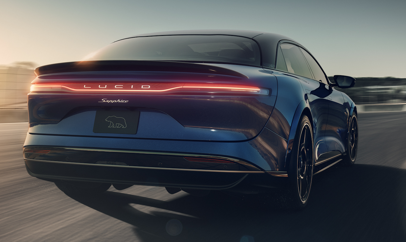 Lucid Air Sapphire deixa Tesla Model S Plaid passando vergonha