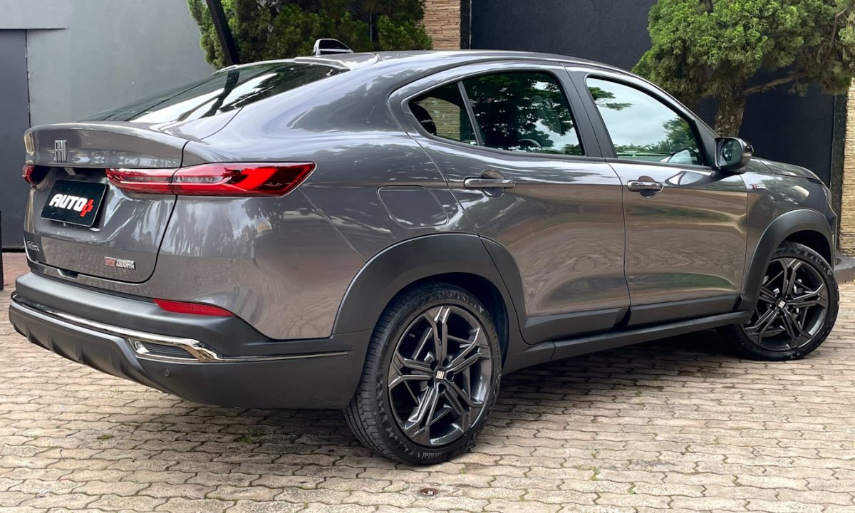 Fastback é exatamente do que Brasil e Fiat almejam | Avaliação