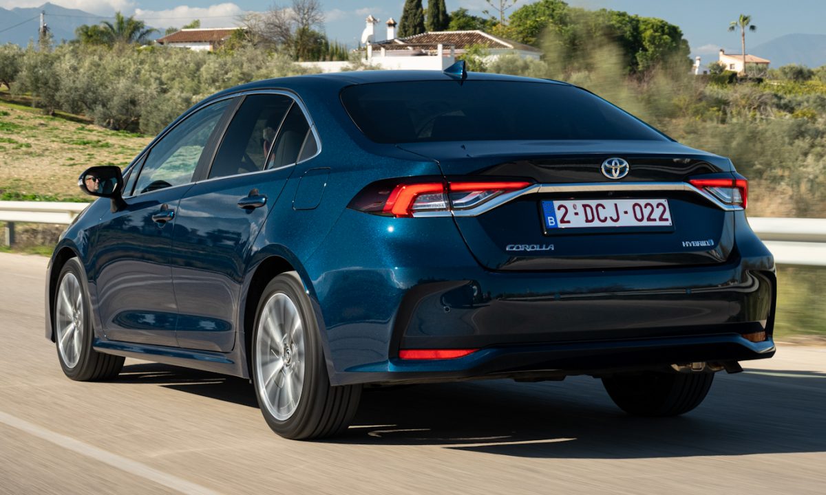 Toyota Corolla reestilizado só chegará ao Brasil em 2024