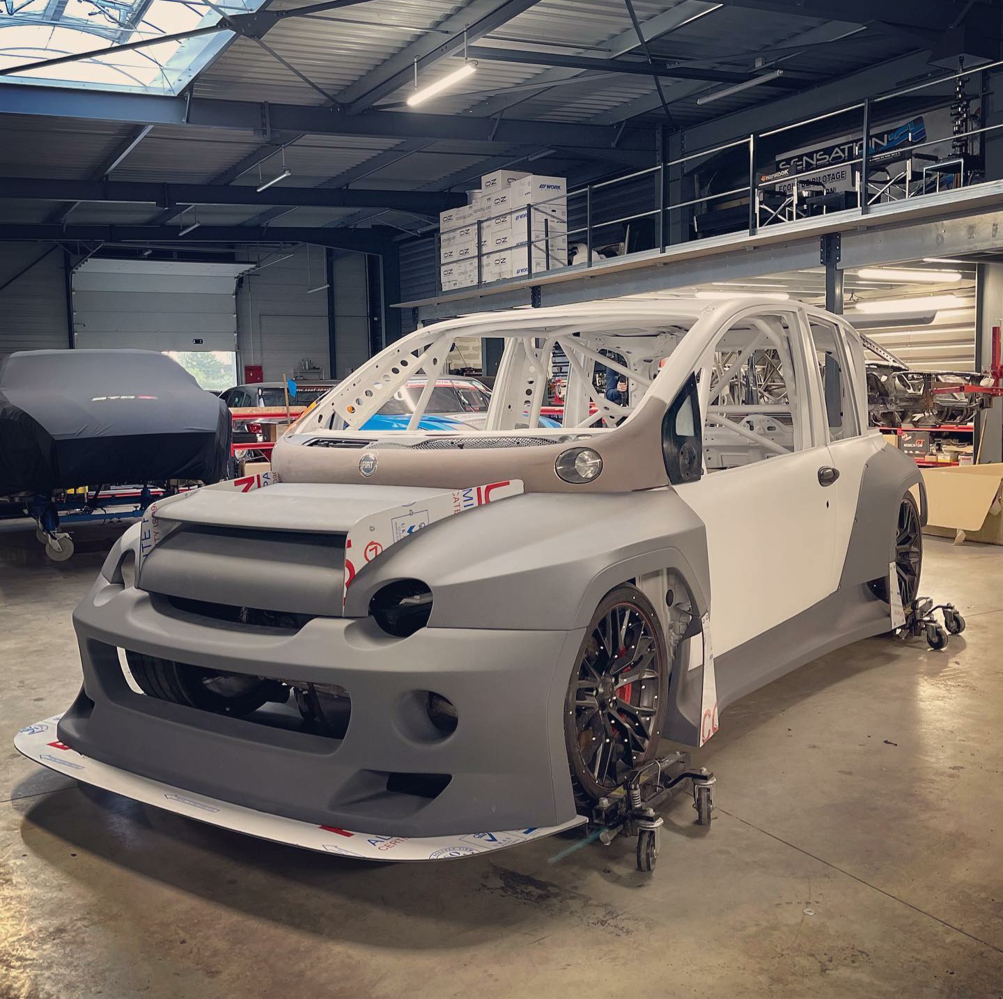 Carro mais feio do mundo, Fiat Multipla, ganha motor de 1.294cv