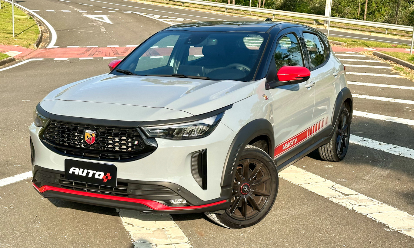 Exclusivo: Fiat Fastback e Pulse mudam em 2025 e terão teto solar