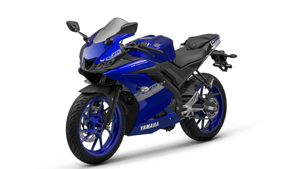 Yamaha inova e lança a superesportiva YZF-R15 com preço de scooter