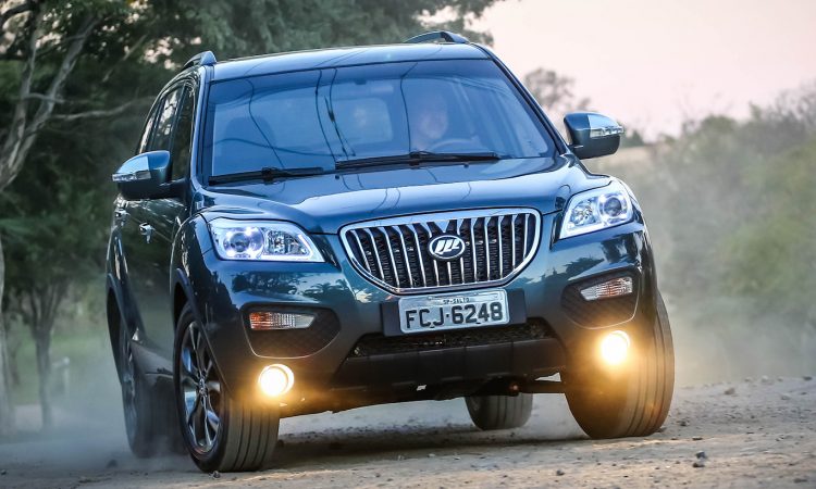 Seres é a sétima marca chinesa a desistir de vender carros no Brasil ...