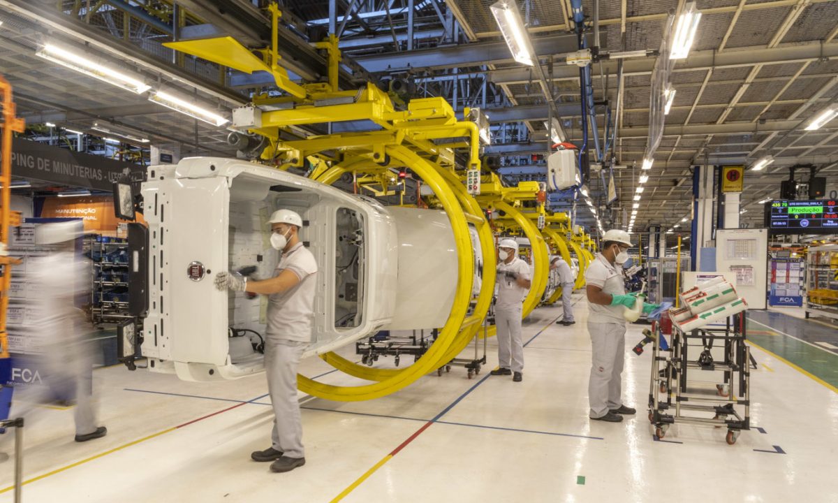 Stellantis celebra os 47 anos da fábrica de Betim (MG) - Auto+ TV