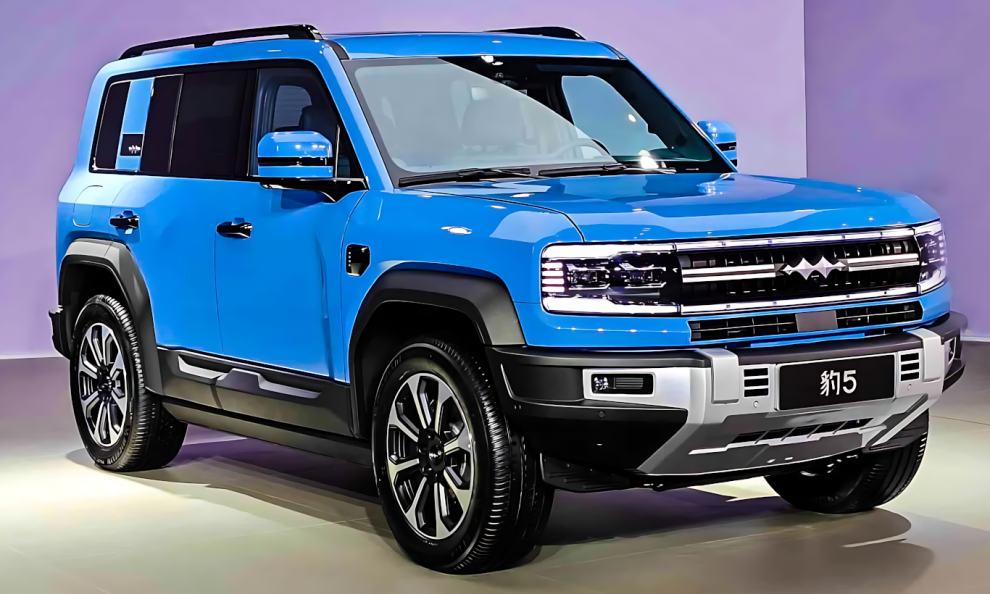 BYD apresenta seu novo SUV híbrido que é um Land Rover de baixo custo