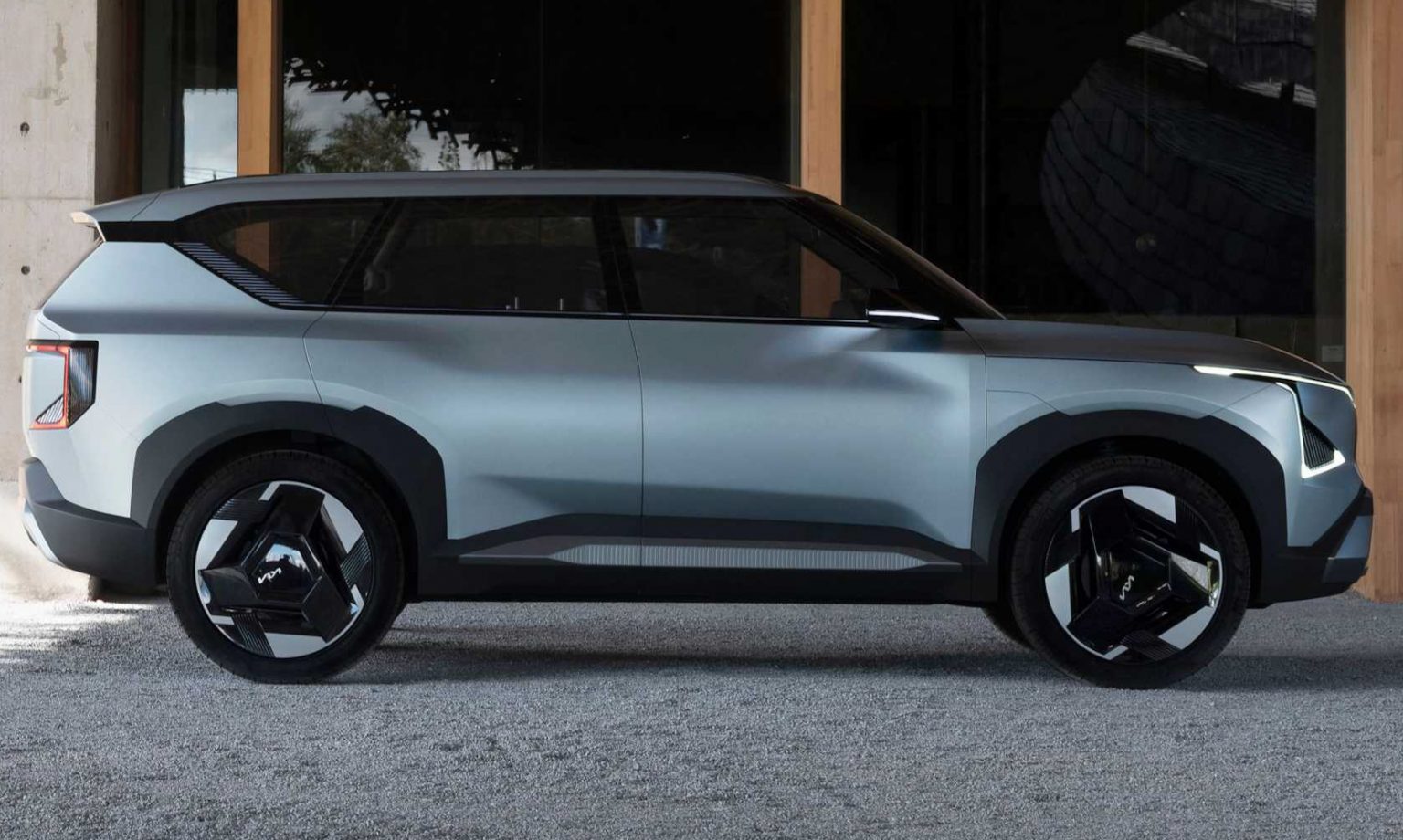 Equivalente ao Sorento, novo Kia EV5 elétrico terá baterias BYD