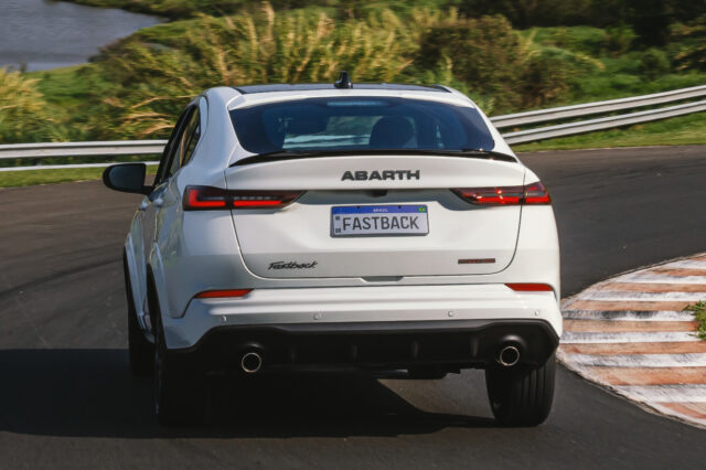Fastback Abarth é lançado com preço menor do que o imaginado - Auto+ TV