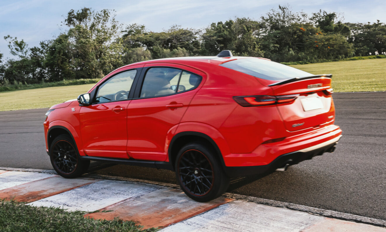Fastback Abarth é um esportivo de verdade? | Impressões - Auto+ TV