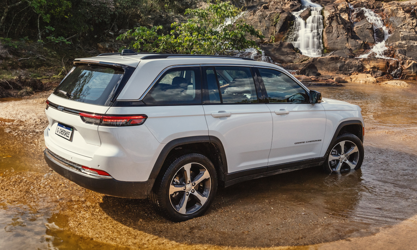 Grand Cherokee: o ícone dos anos 1990, eletrificado | Impressões - Auto+ TV