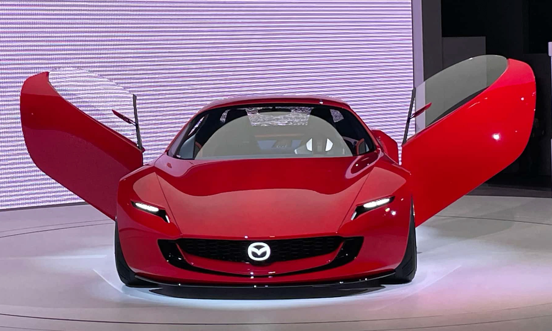 Mazda Iconic SP é mais do que MX-5 Miata e menos do que RX-7 - Auto+ TV