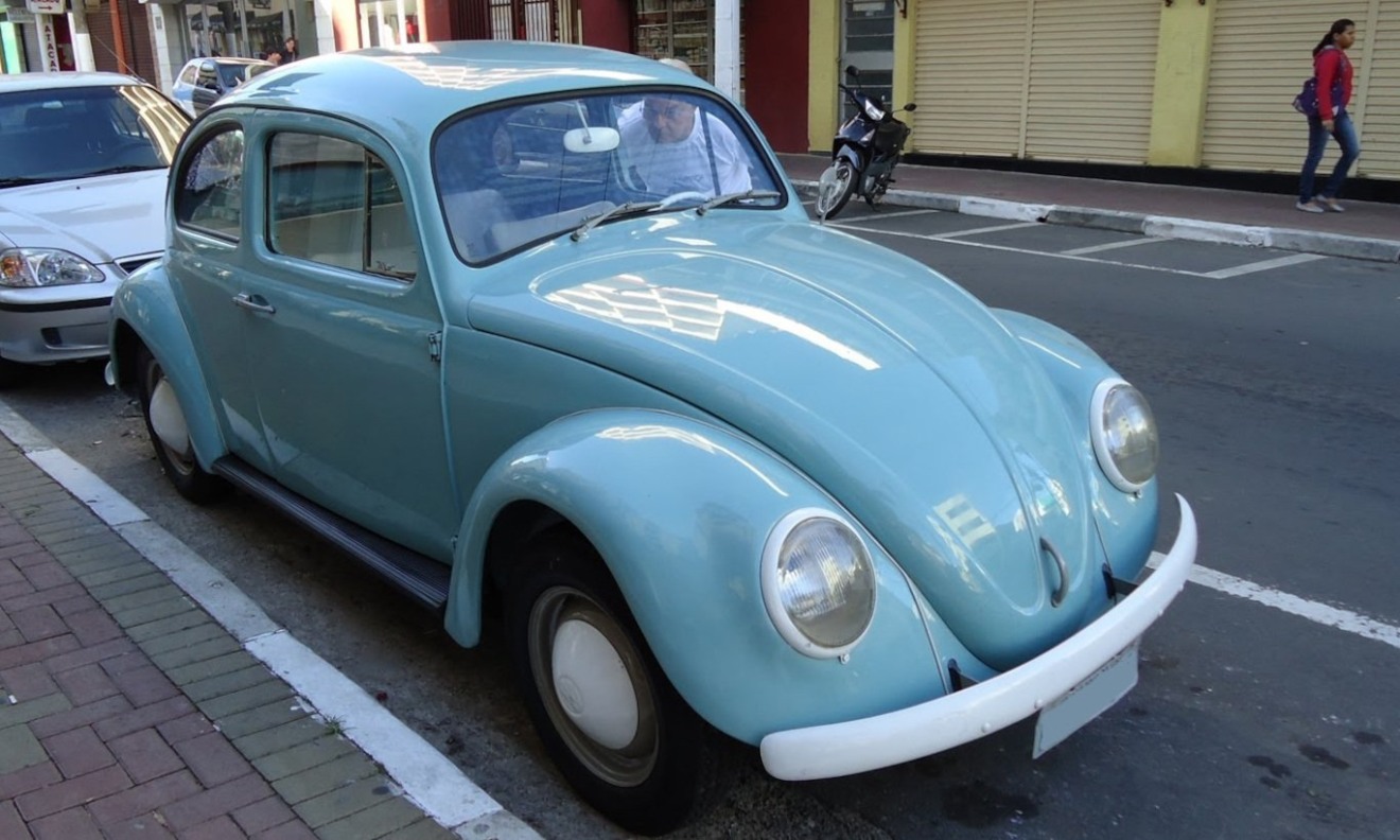 Carros em cores icônicas: do VW Fusca azul ao vermelho Ferrari - Auto+ TV